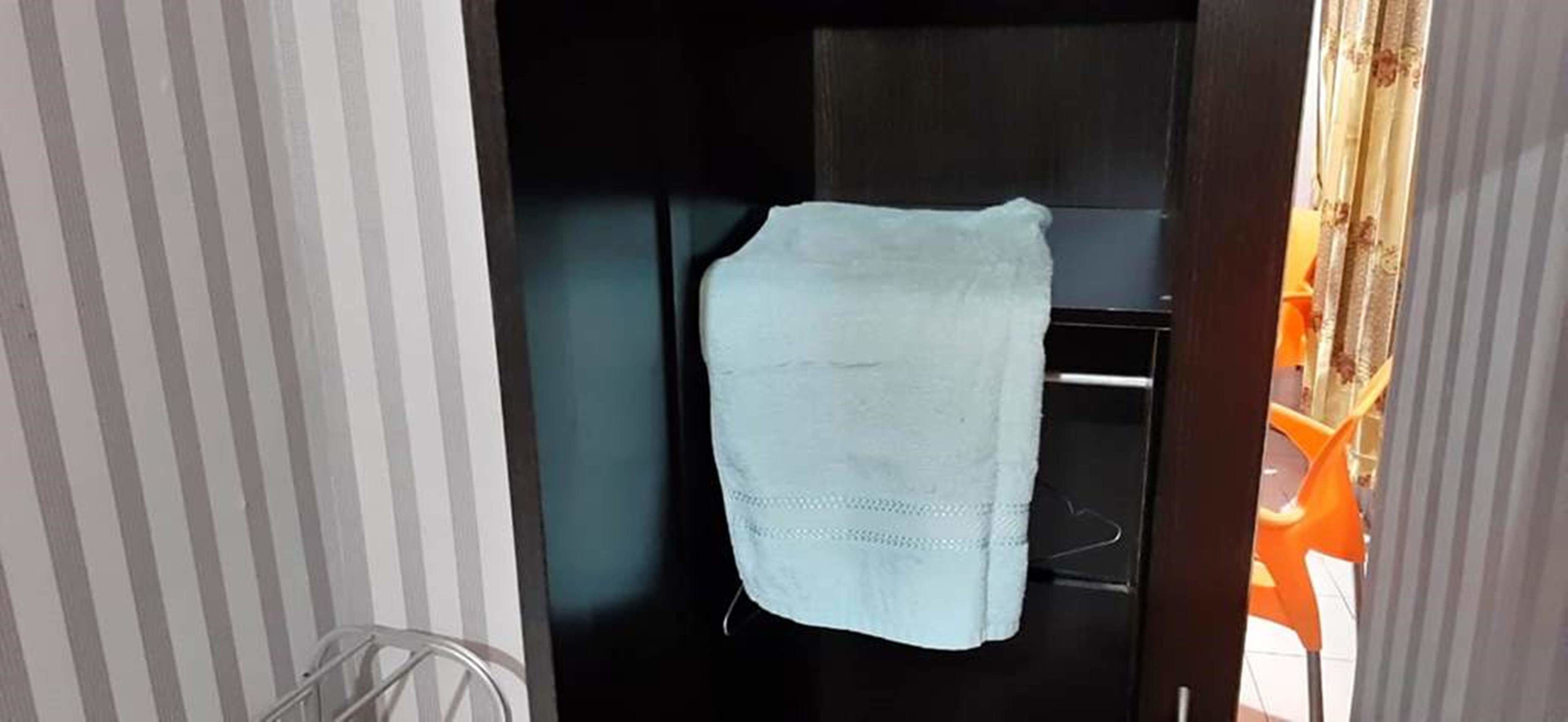 Quarto Deluxe | Casa de banho | Um polibã, toalhas fornecidas 