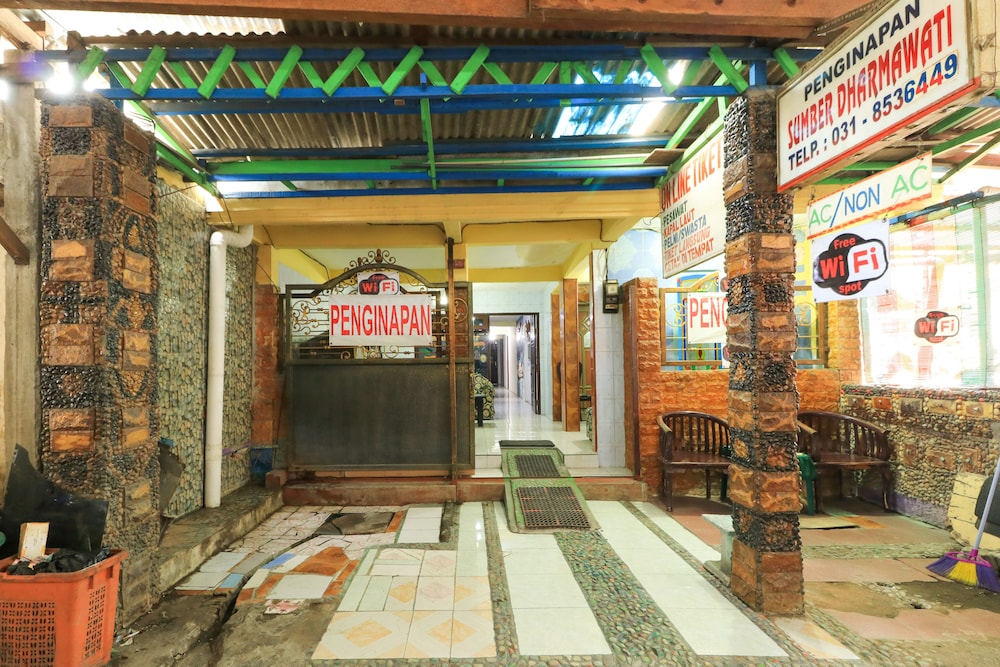 Dharmawati Homestay - Surabaya