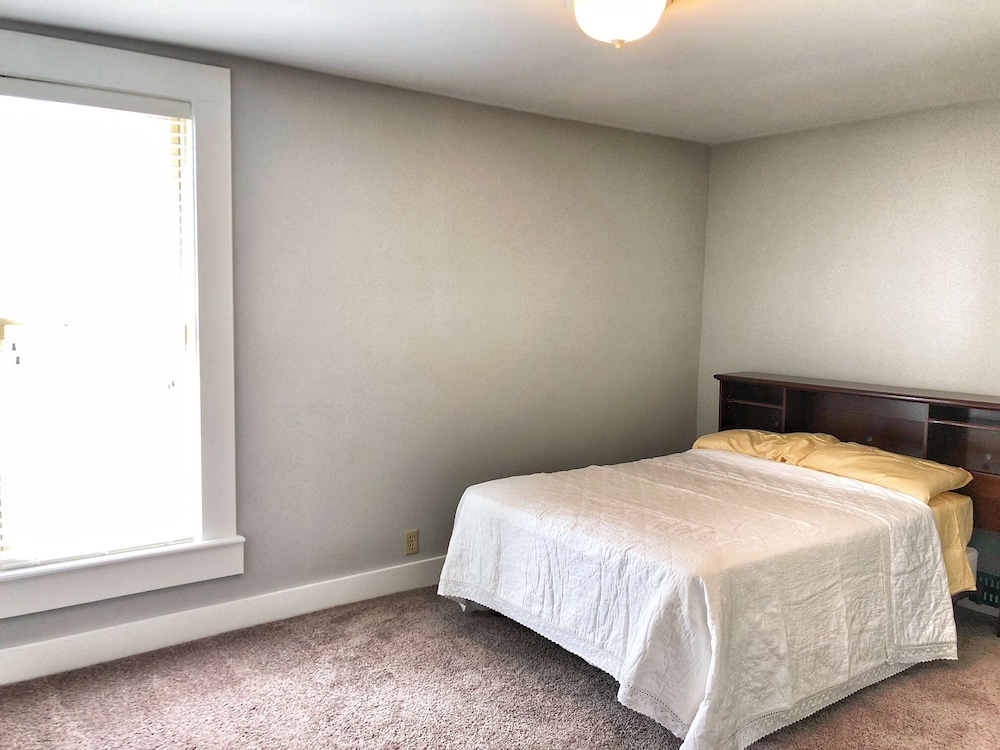 Hoffman Estates-large Home Close To Grand Park! - Carmel, IN