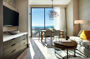 Suíte superluxo, 1 cama King, vista para a montanha | Lençóis italianos Frette, roupas de cama premium, edredons de pluma