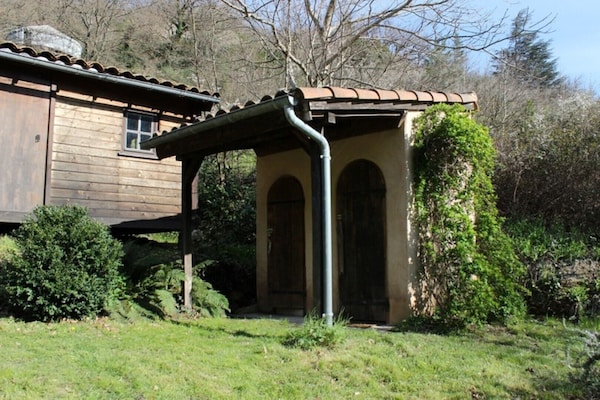 Gran Cabaña Localizada Entre Dos Montañas - Hérault