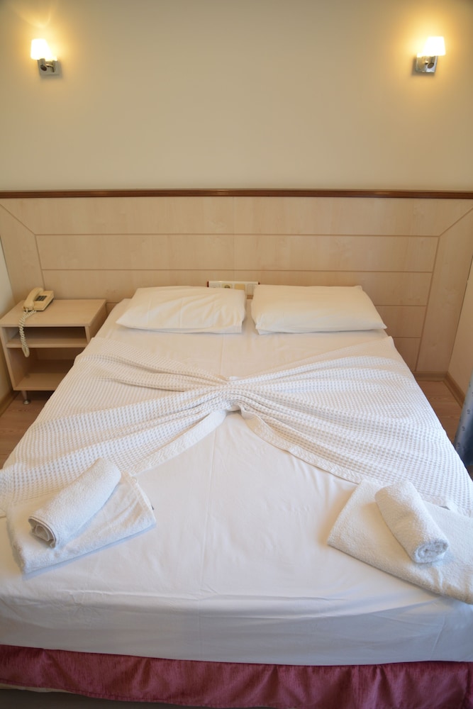 Ayhan Otel - Çeşme, Türkiye