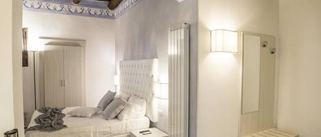 Quarto superluxo | Frigobar, cofres nos quartos, escrivaninha