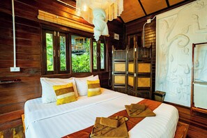 Family sea view bungalow | Cofres nos quartos, cortinas blackout, Wi-Fi de cortesia, roupa de cama