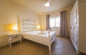 Apartamento, 3 quartos | 3 quartos, ferro/tábua de engomar, berços/camas para crianças 