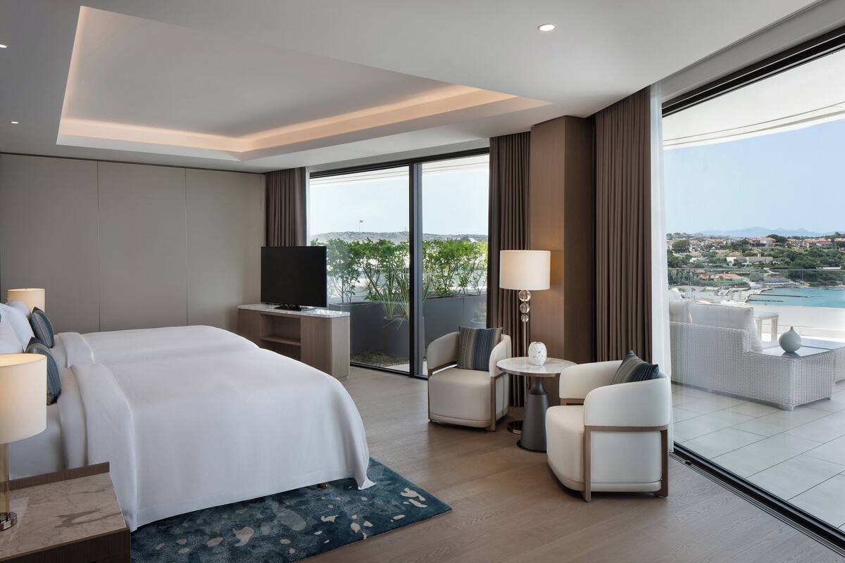 Grand Suite, 2 Bedrooms, Balcony, Sea View (Grand Reges Suite) | Roupa de alta qualidade, camas de colchão Select Comfort, minibar 