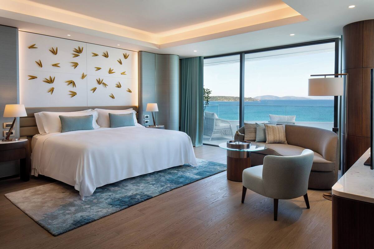 Quarto, 1 cama king-size, varanda, vista para o mar (Reges Retreat) | Roupa de alta qualidade, camas de colchão Select Comfort, minibar 