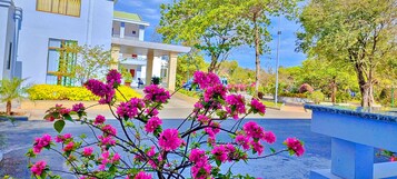 Fachada da propriedade