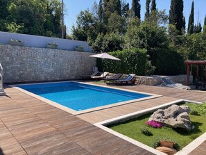 Vila (Three Bedroom Villa with Terrace and ) | Piscina | Piscina externa sazonal