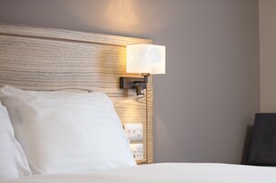 Quarto casal | Escrivaninha, Wi-Fi de cortesia, roupa de cama