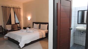 Minibar, secretária, camas desdobráveis, Wi-fi grátis