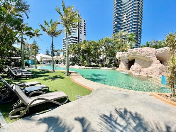 Diamond Beach Resort 115 - Broadbeach