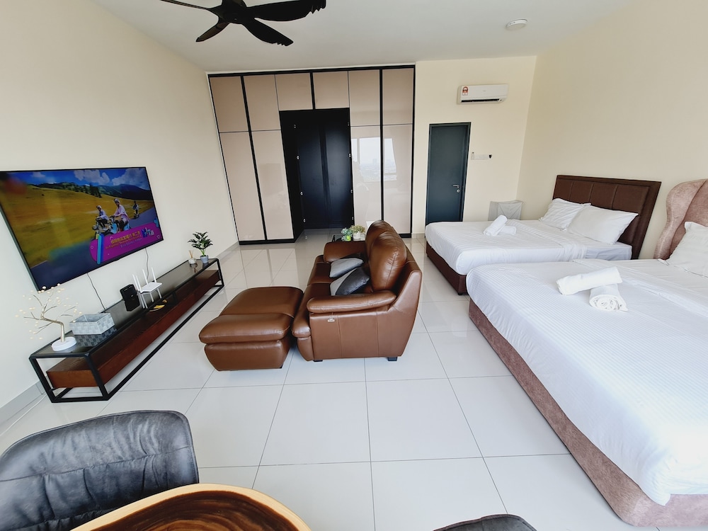 Damen Homestay - Subang Jaya