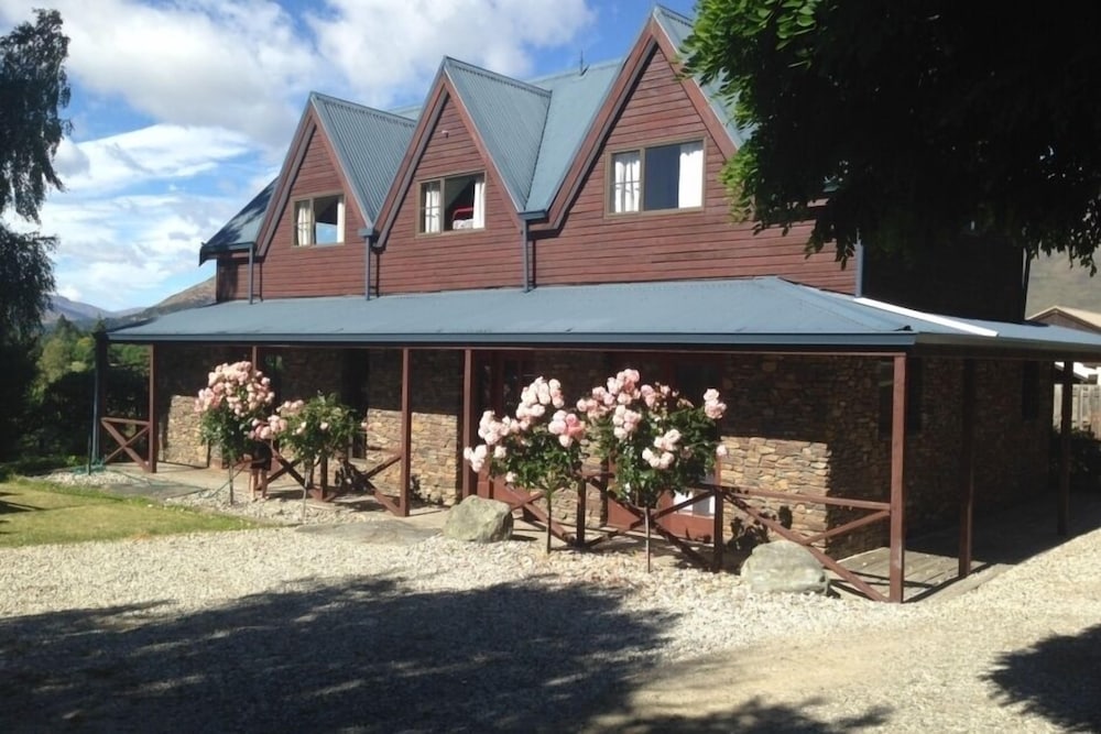 Alpine Family Holiday House - Wanaka