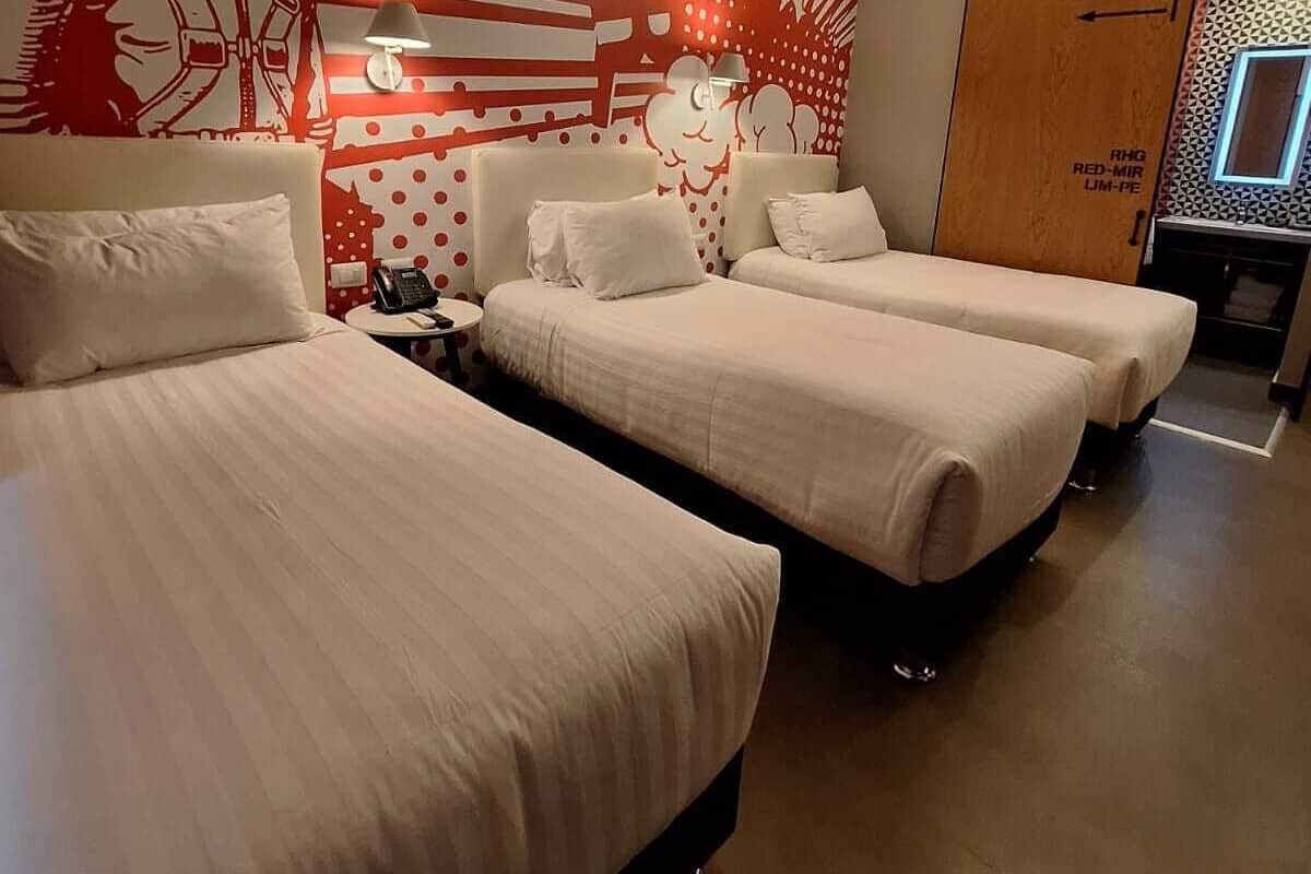 Quarto, 3 camas individuais, não fumadores | Lençóis de algodão egípcio, roupa de alta qualidade