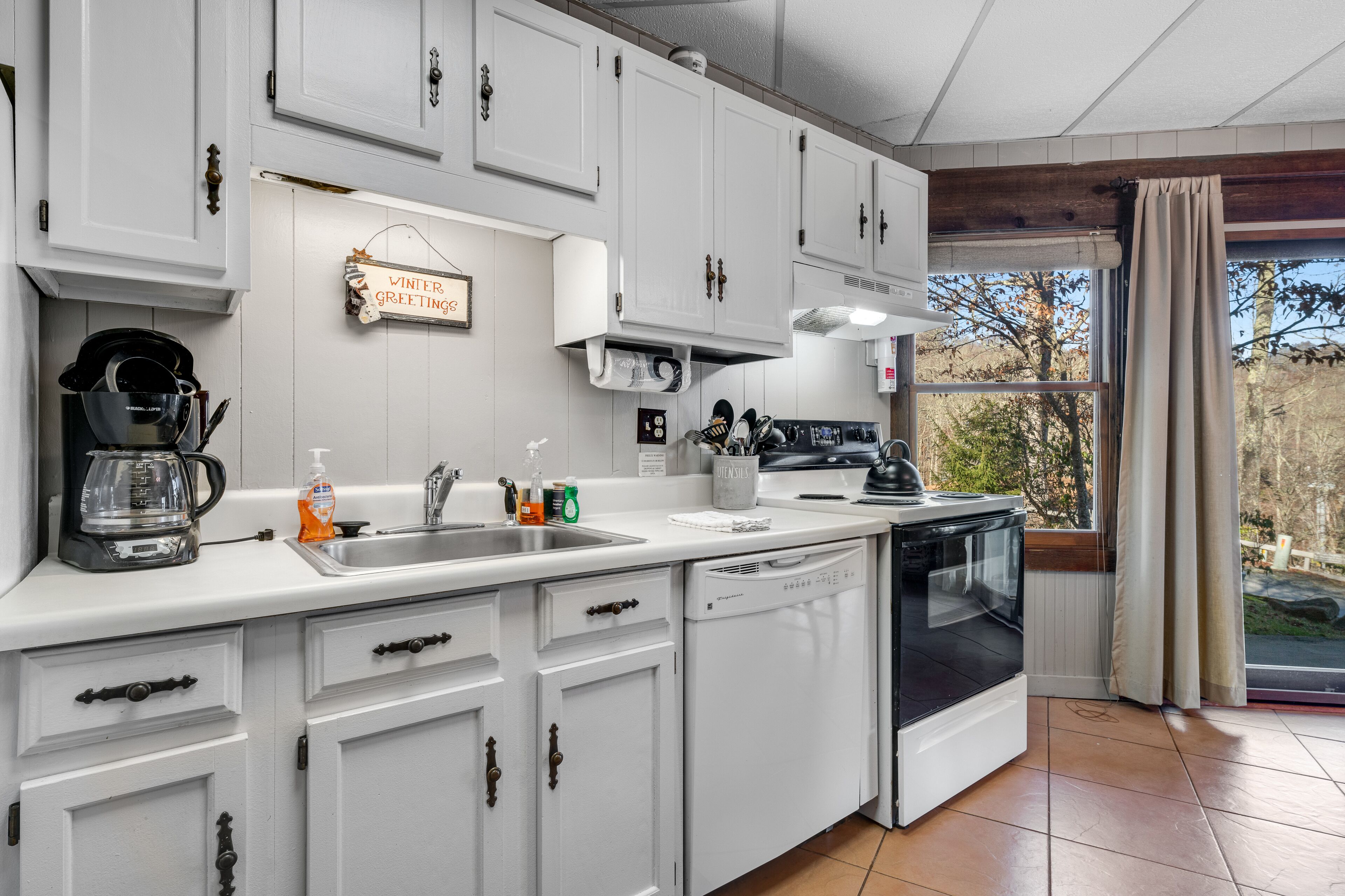 Slopesider 23C Pet Policy