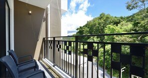 Quarto Twin | Vista da varanda
