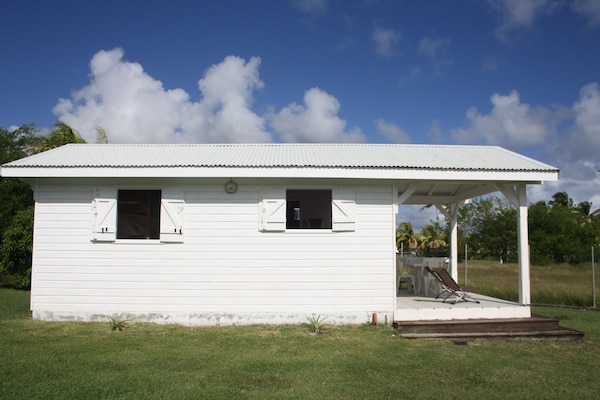 Charming Waterfront Bungalow Facing The Ocean In Le Vauclin - Martinique