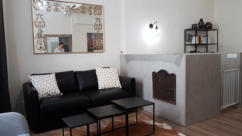 Emplacement Idéal🌟très Bien Décoré Et éQuipé🌟 Calme🌟confortable Pour 2/4/6/8. - Saint-Marcel