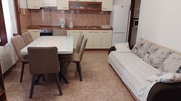 Apartamento (A2) | Sala | Televisor