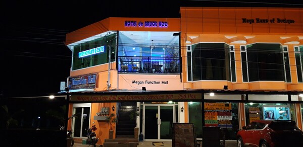 Hotel De Bruce Koo - Digos City