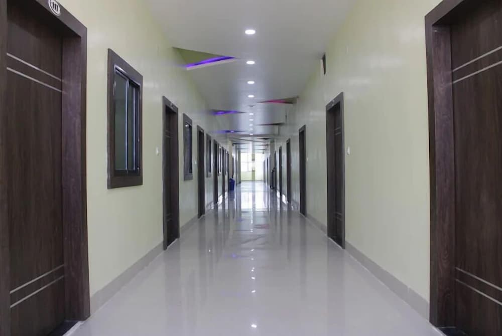 Kalpshil Hotel - Ashta