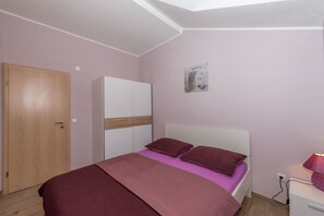 Wi-Fi de cortesia, roupa de cama