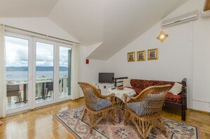 Apartamento (A1) | Sala | TV de ecrã plano