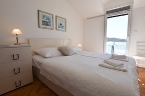 Apartamento (A1) | Roupa de cama fornecida 