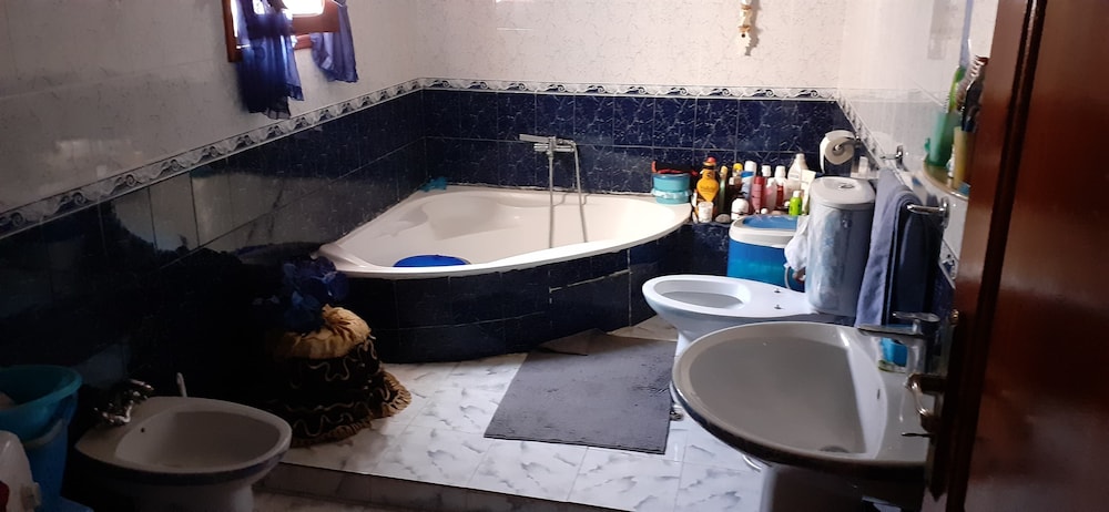Charmente Villa S4 - Tunis