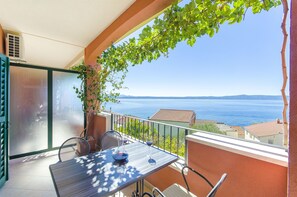 Apartamento (A5) | Vista para a água