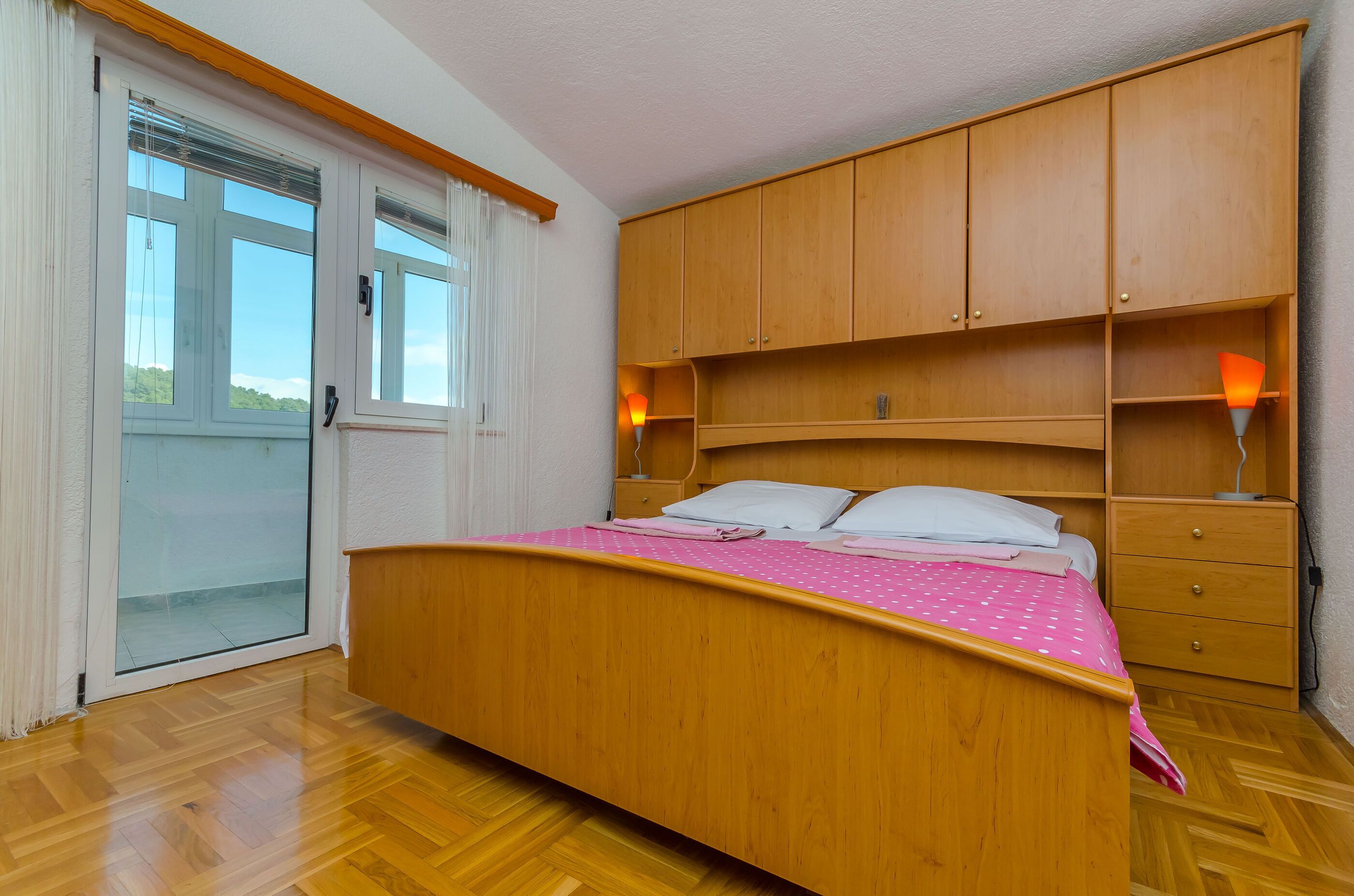 Apartamento (A3) | 3 quartos, Wi-fi grátis, roupa de cama fornecida 