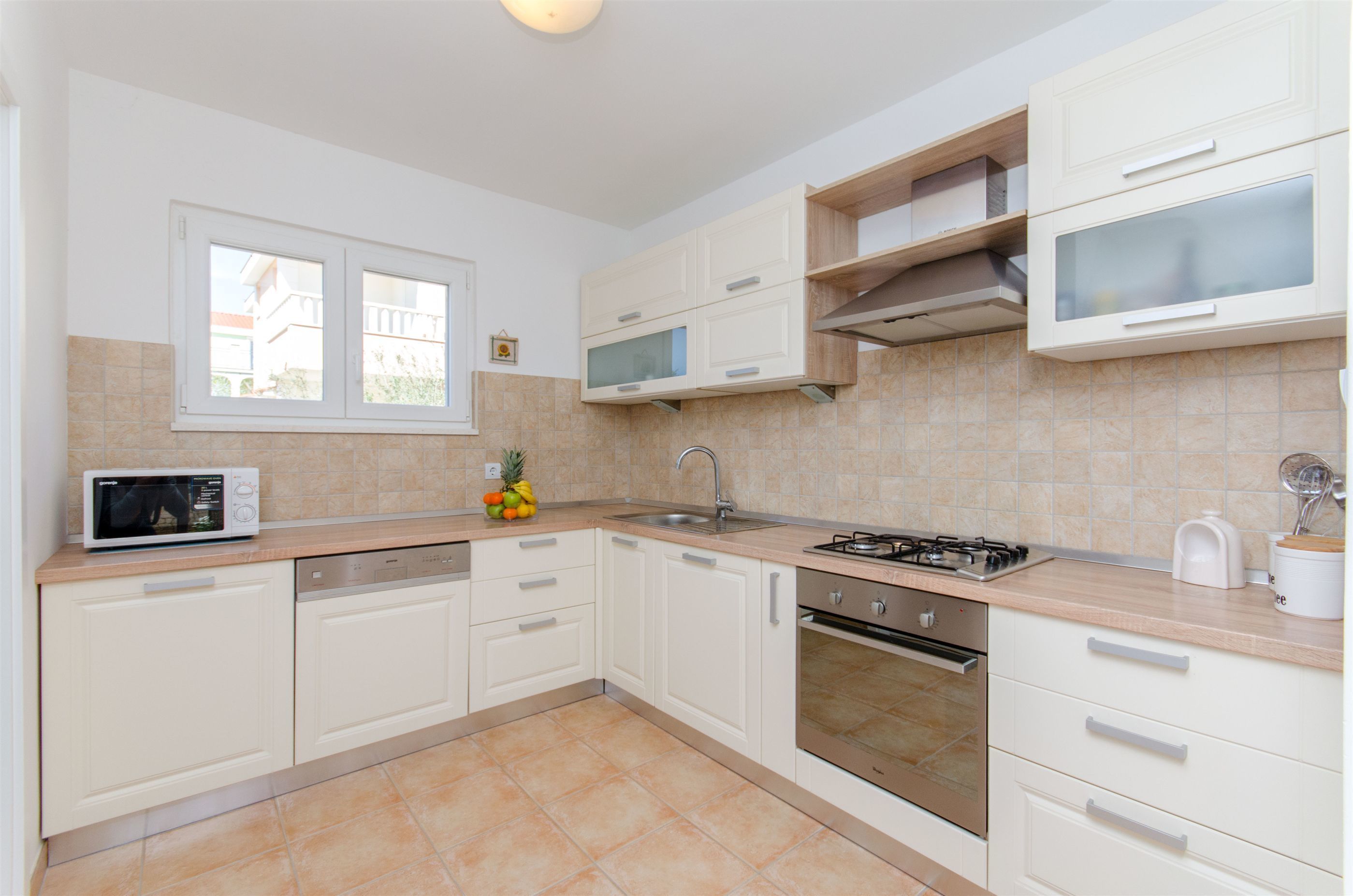 Cozinha privada | Um frigorífico, um micro-ondas, um forno, uma placa de cozinha 