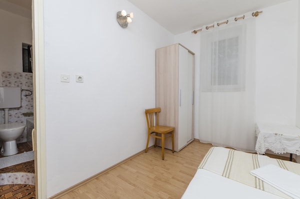 Apartments And Room Janja - Primošten
