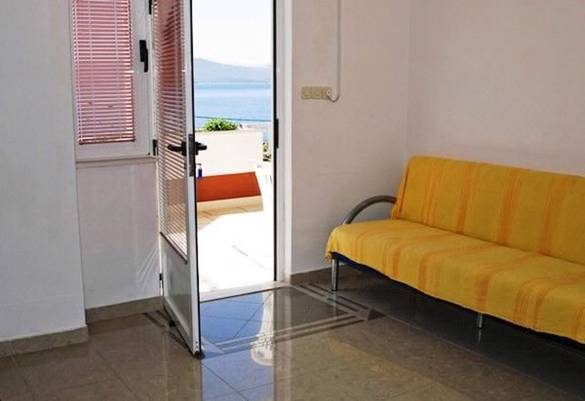 Quarto (S2) | Wi-Fi de cortesia