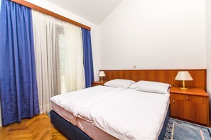 Wi-Fi de cortesia, roupa de cama