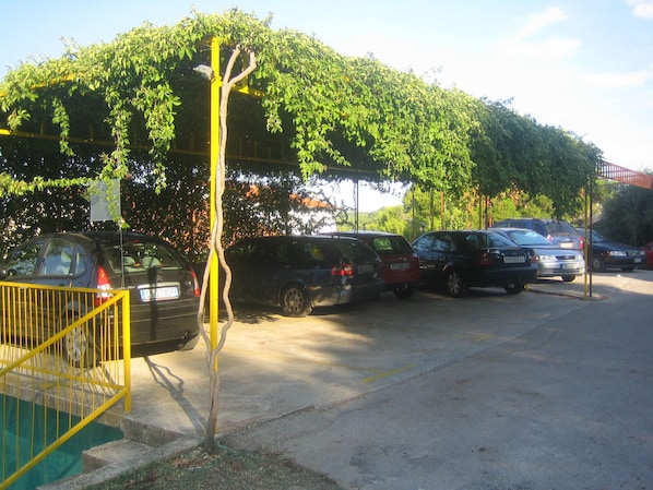 Estacionamento grátis