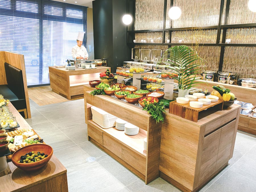 Pequeno-almoço tipo buffet diário (2000 JPY por pessoa)