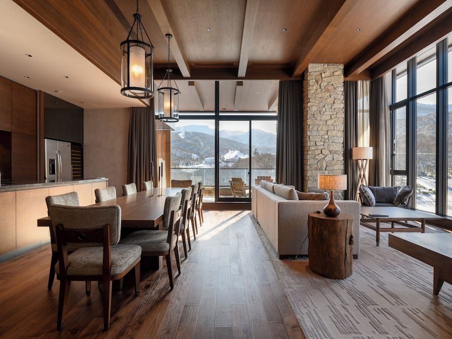 Penthouse Signature, 4 quartos, terraço, vista para a montanha | Cofre no quarto, ferro/tábua de engomar, berços/camas para crianças