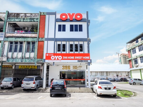 Hotel O 396 Home Sweet Home - Kuching