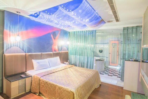 Suite Deluxe | Secretária, Wi-fi grátis, roupa de cama fornecida 