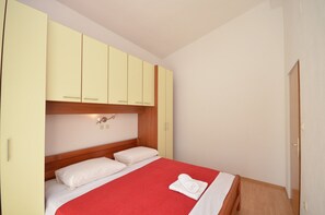 Wi-Fi de cortesia, roupa de cama