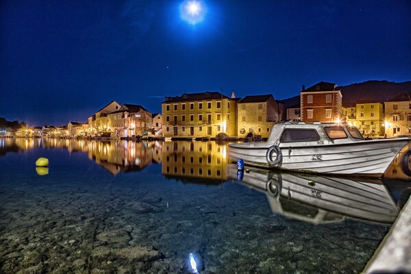 Apartments Emmas Studio - Hvar