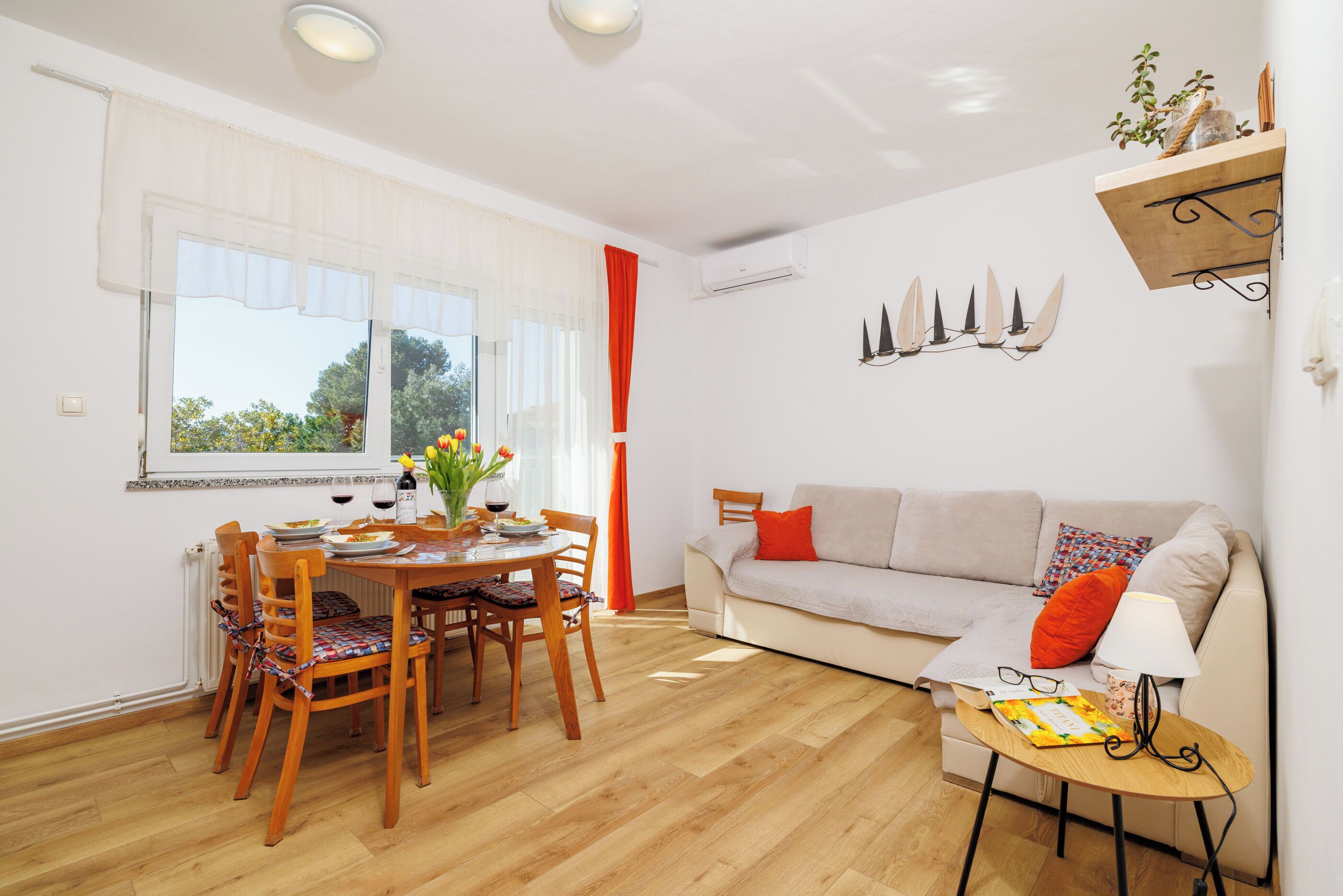 Apartamento (A2) | Sala de estar | TV