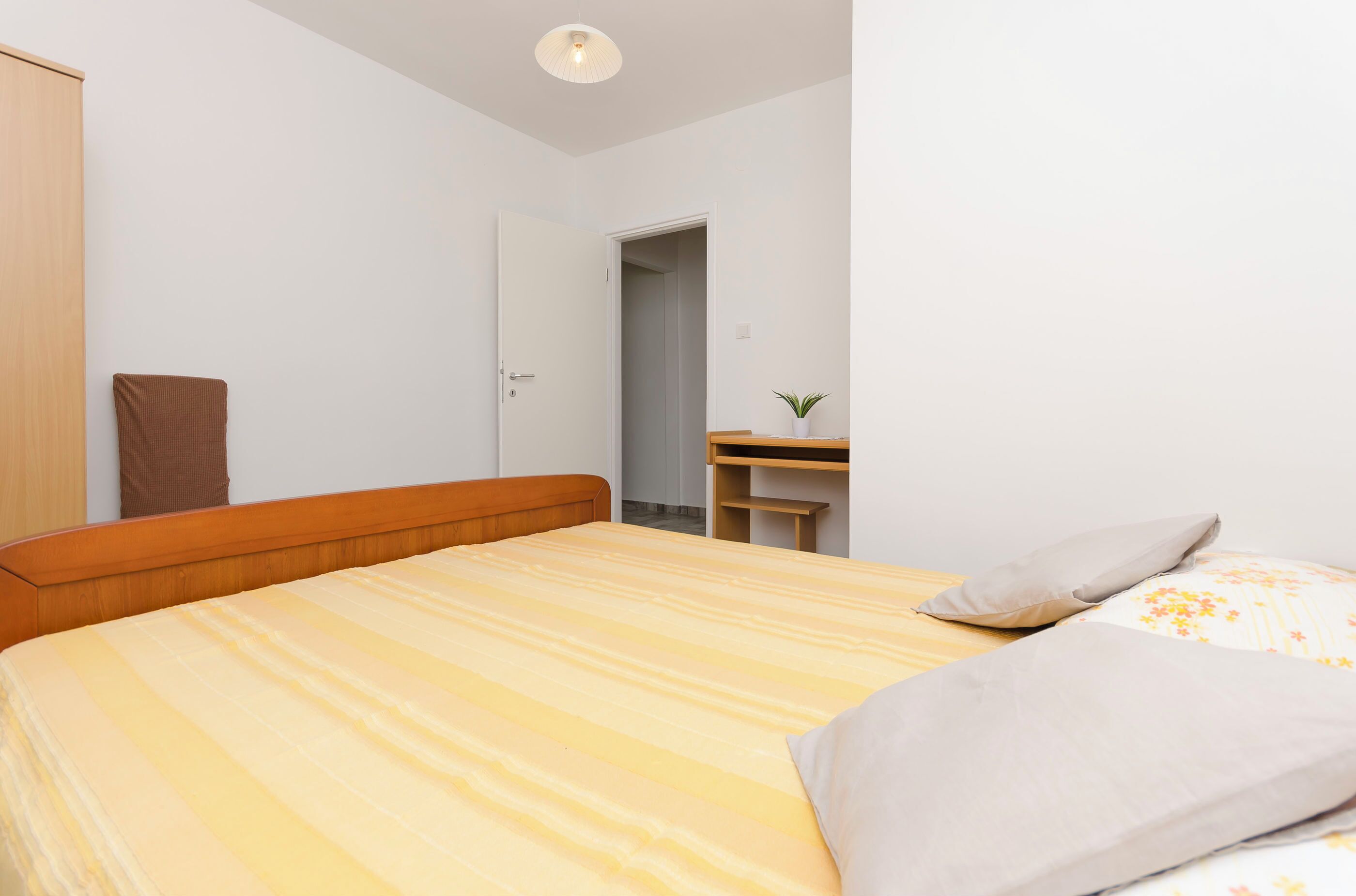 Apartamento (A3) | 4 quartos, Wi-fi grátis, roupa de cama fornecida 