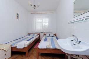 Apartamento (A1) | 3 quartos, berços grátis, Wi-Fi de cortesia