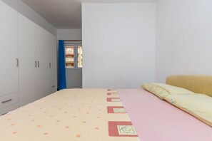 Apartamento (A1) | Wi-fi grátis, roupa de cama fornecida 
