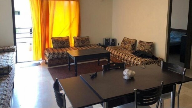 Apartamento Superior, 1 quarto | Sala | TV de ecrã plano 