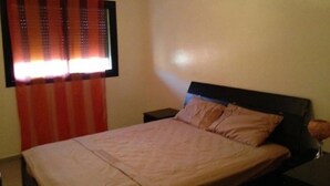 Apartamento Superior, 1 quarto | 1 quarto, cortinas/cortinados opacos, berços/camas para crianças 