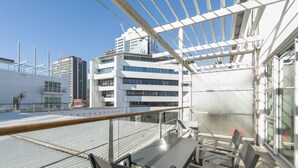 Apartamento, 2 quartos | Varanda